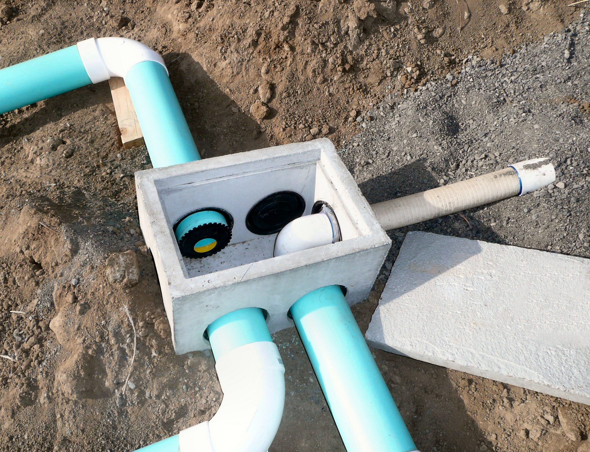 four-tight-gravity-sites-eco-nomic